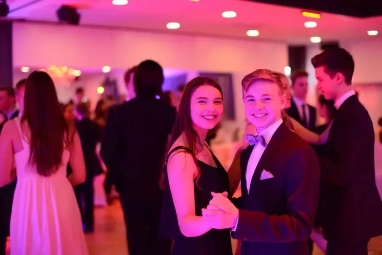 Tanzschule Ring3 | 22339 Hamburg | Online Buchen